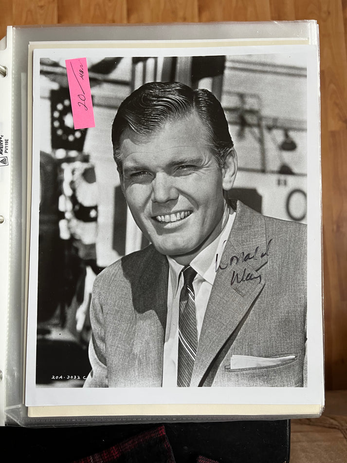DONALD MAY, autograph – Williamsburg Nostalgia Fest